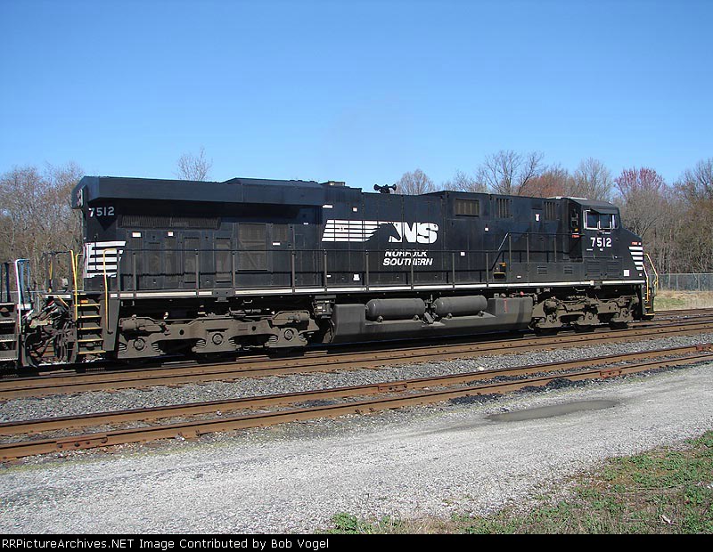 NS 7512